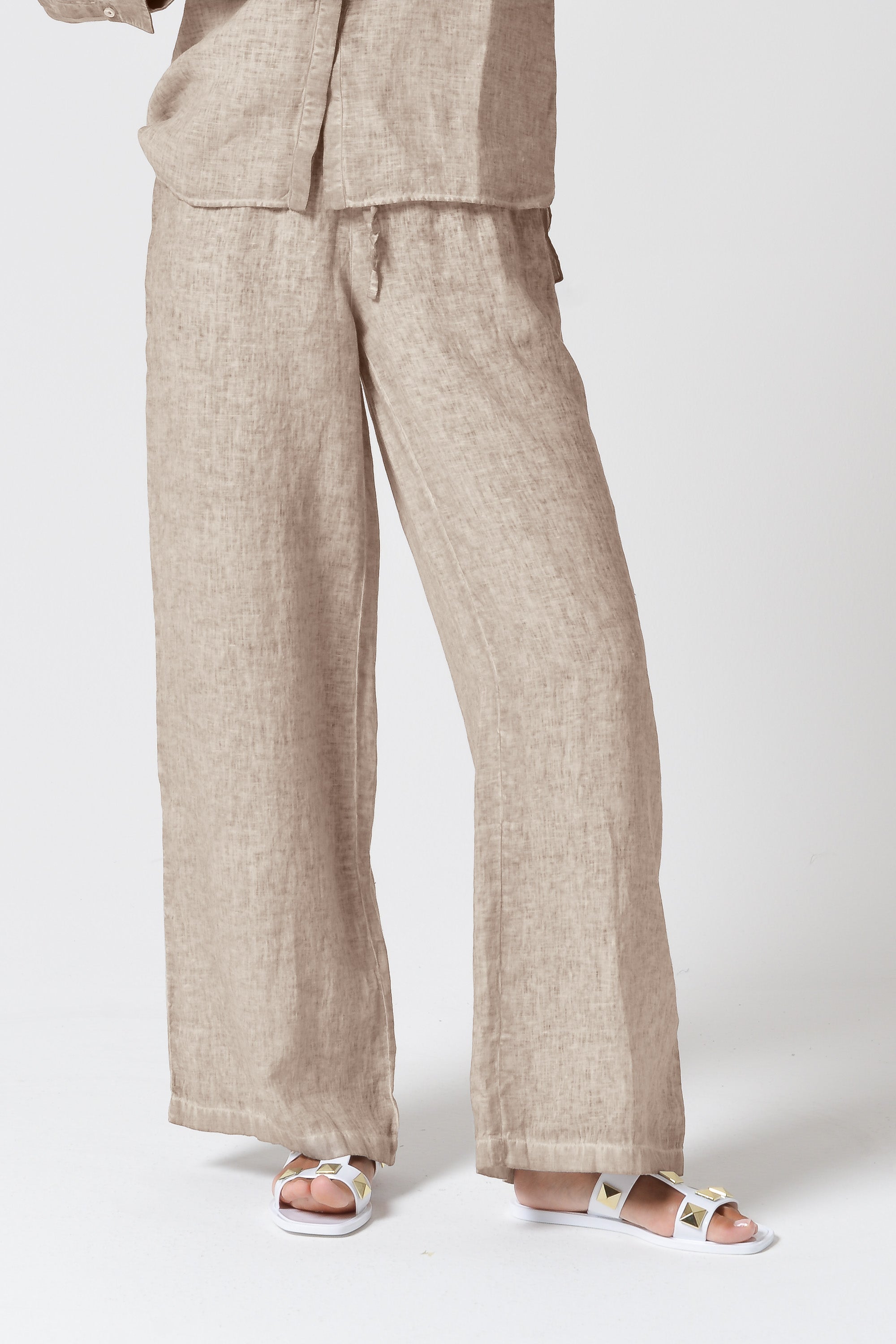 Billow Linen Slacks in Harbor | Ploumanac’h