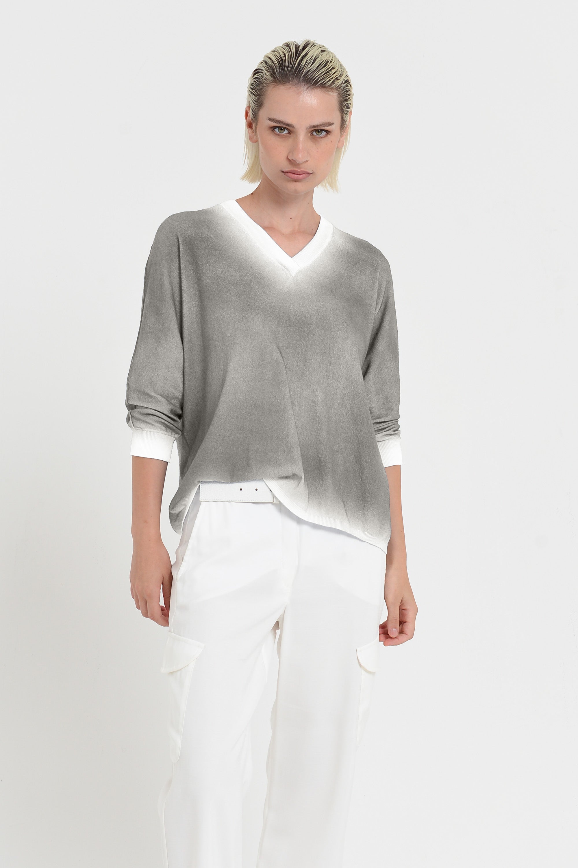 Dolphin Anna V-Neck Knit in Spray Art | Ploumanac'h